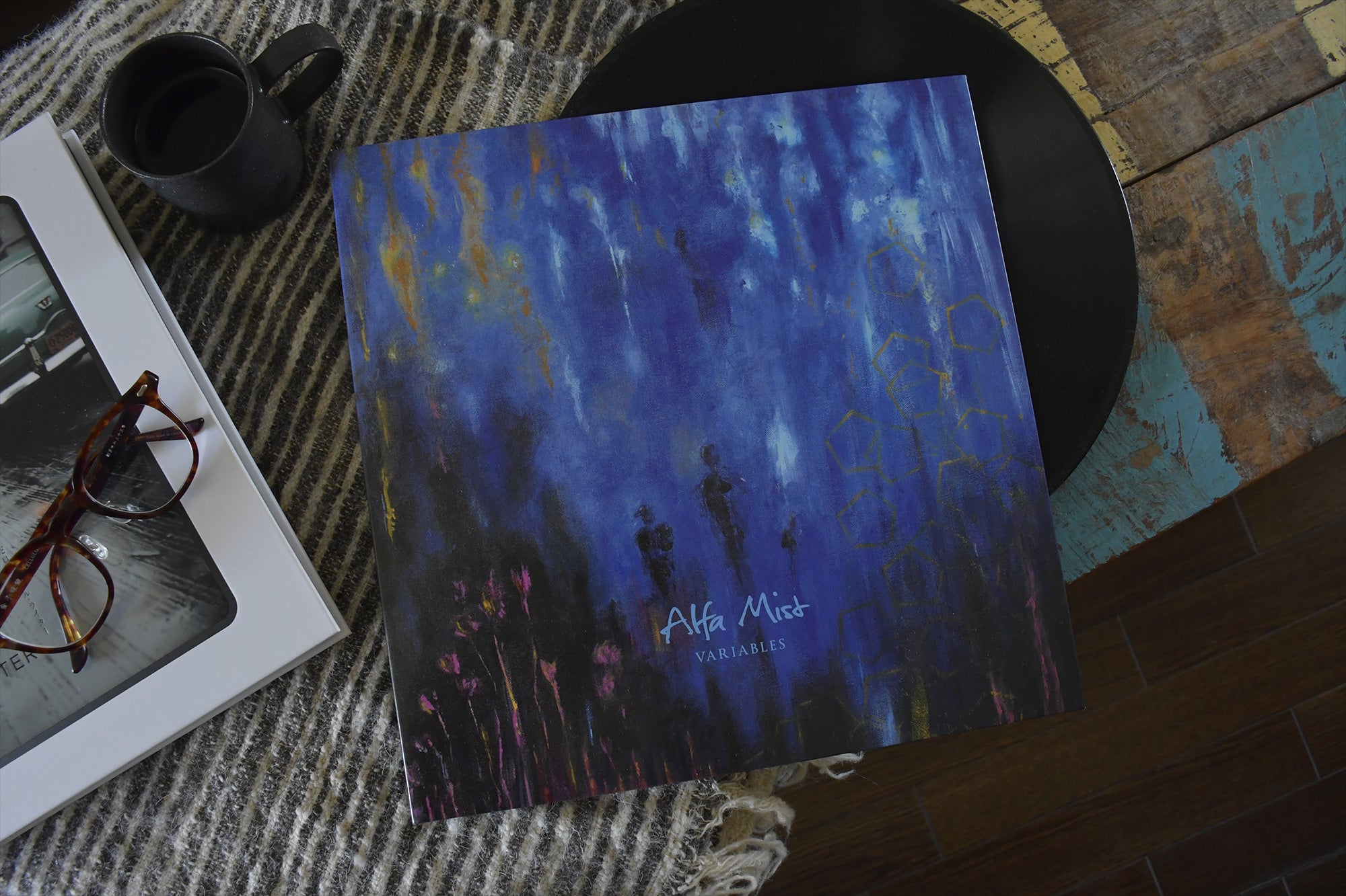 [WALLFLOWER CATALOGUE] FILE 008. ALFA MIST “Variables”